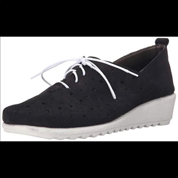 Flexx | Shoes | Flexx Tennis Shoe | Poshmark